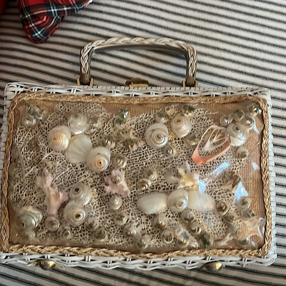 Beneti | Accessories | Vintage Beneti Handbag Very Palm Royale | Poshmark